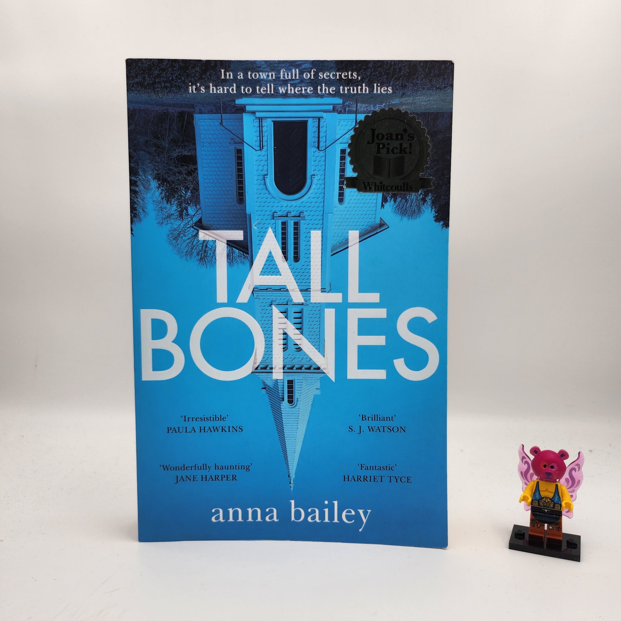 Tall Bones - Anna Bailey – Books For Less